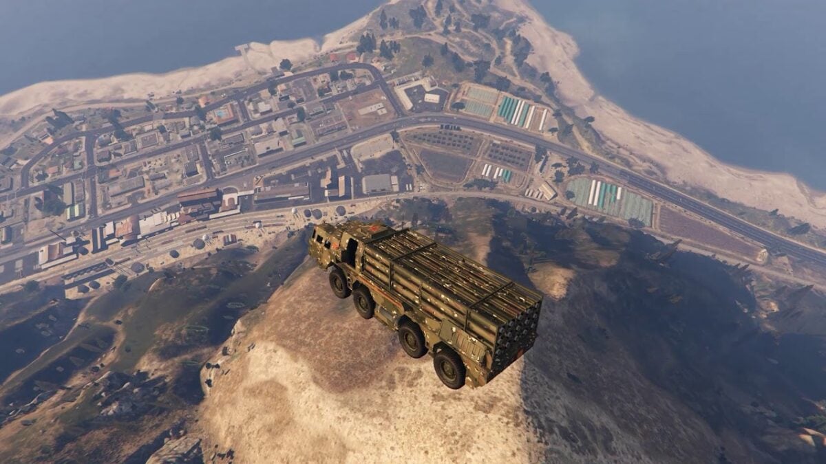 GTA Online Players Use Missile Launcher To Break Physics - Kotaku
