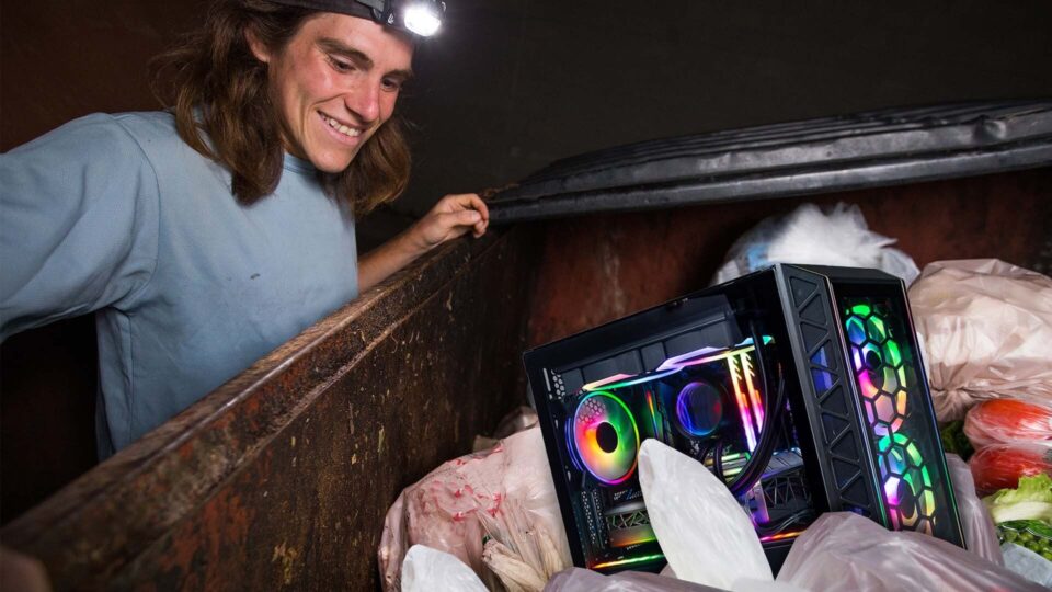 This PC Gamer Built Their Rig After Dumpster Diving For Months - Kotaku