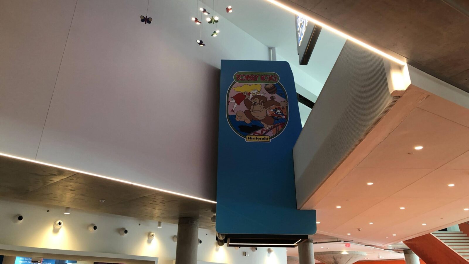 I Played The World’s Largest Donkey Kong Arcade Game And Lived - Kotaku