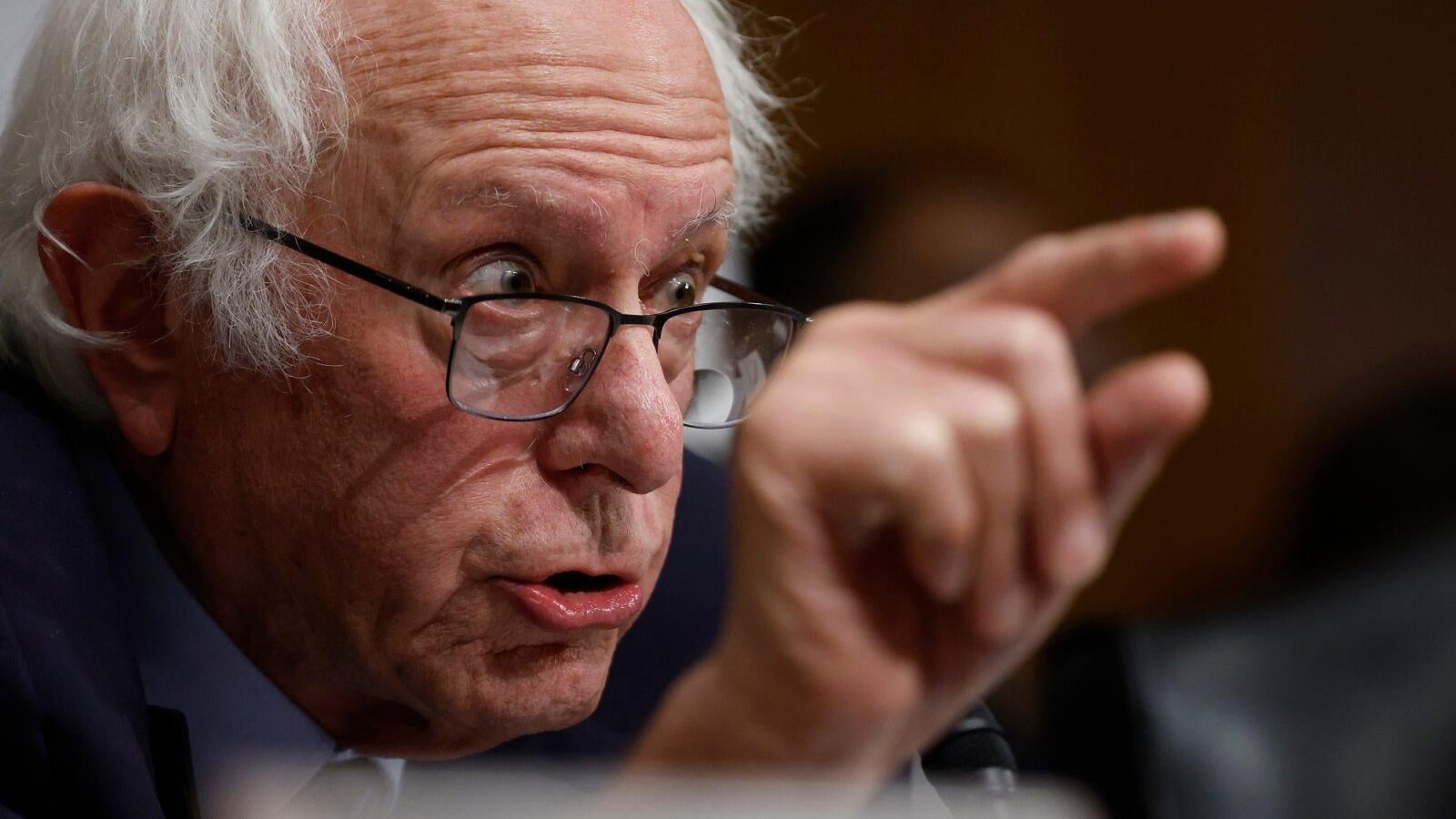 Bernie Sanders Bringing His Cantankerous Charm To Twitch To Talk ...