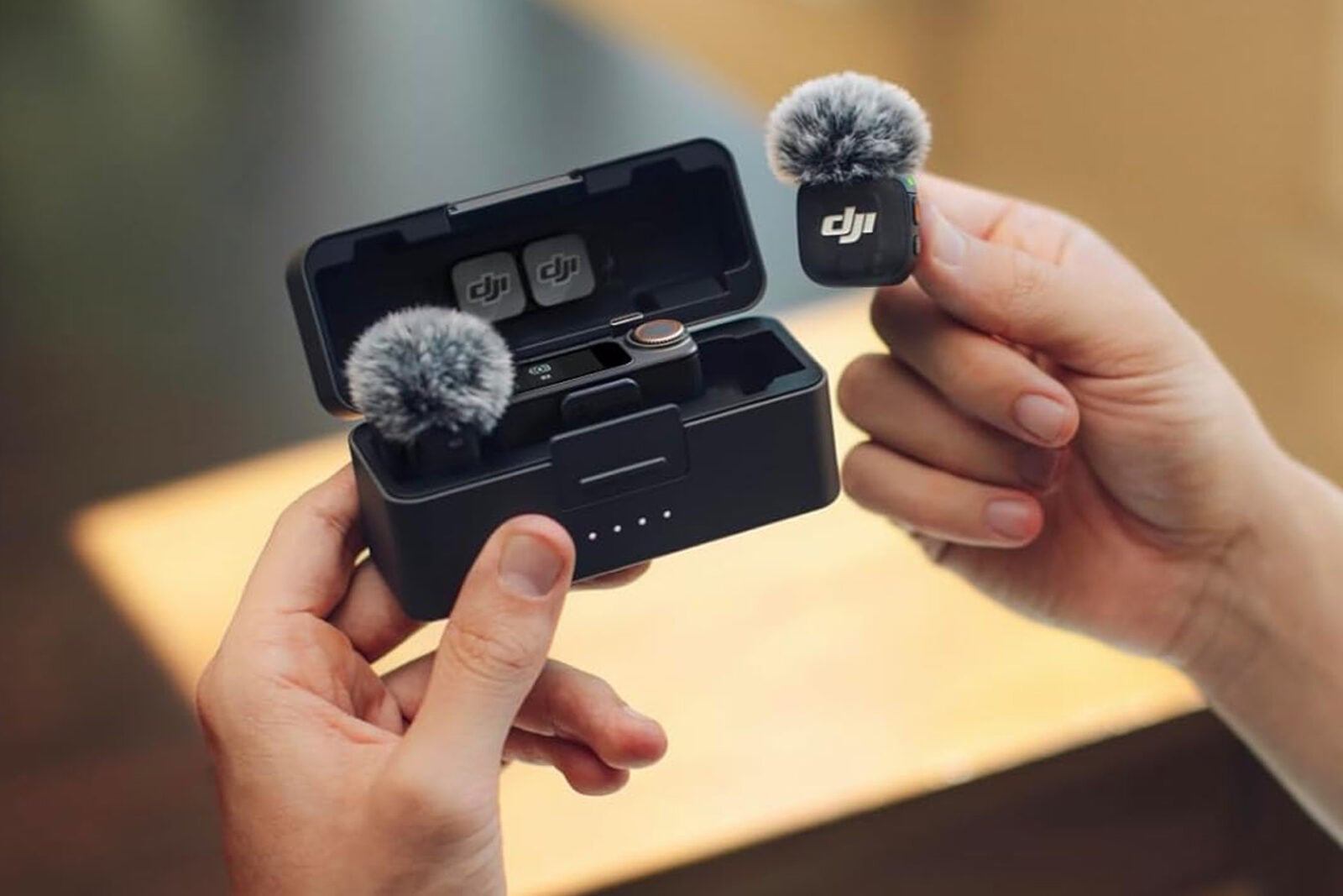 DJI Clears Out Microphone Bundle Beyond Drones, Mic 3 (2 TX + 1 RX ...