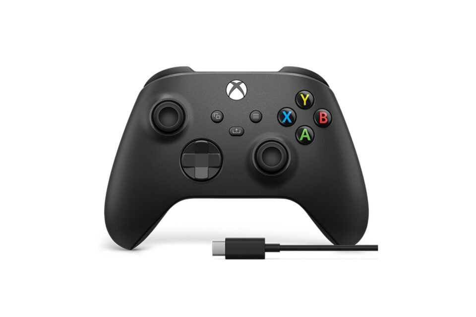 Xbox's 2025 Wireless Gaming Controller Hits an All-Time Low, Now With ...