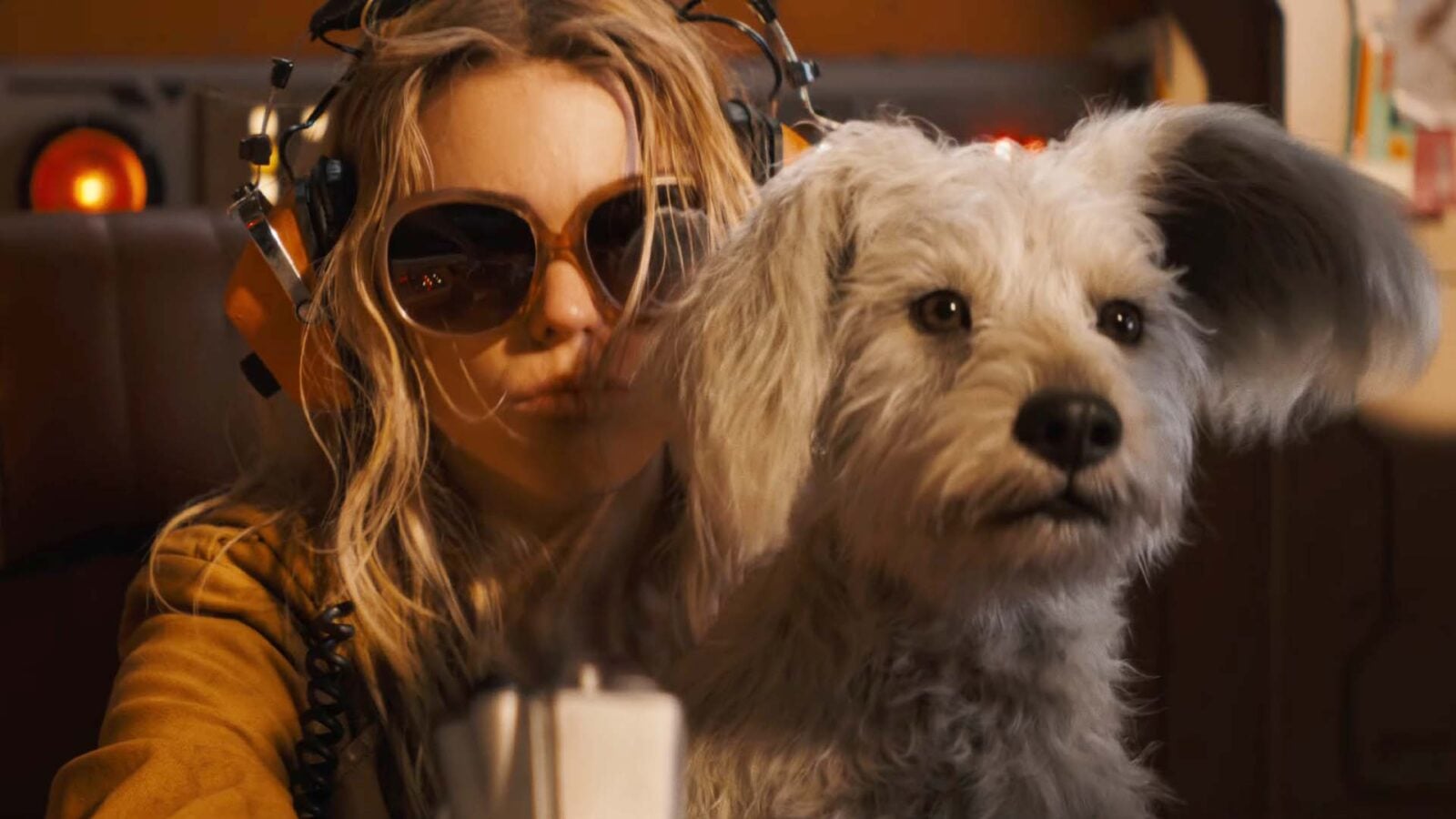 Supergirl Only Has Three Days To Save Her Dog's Life In Newly Released ...